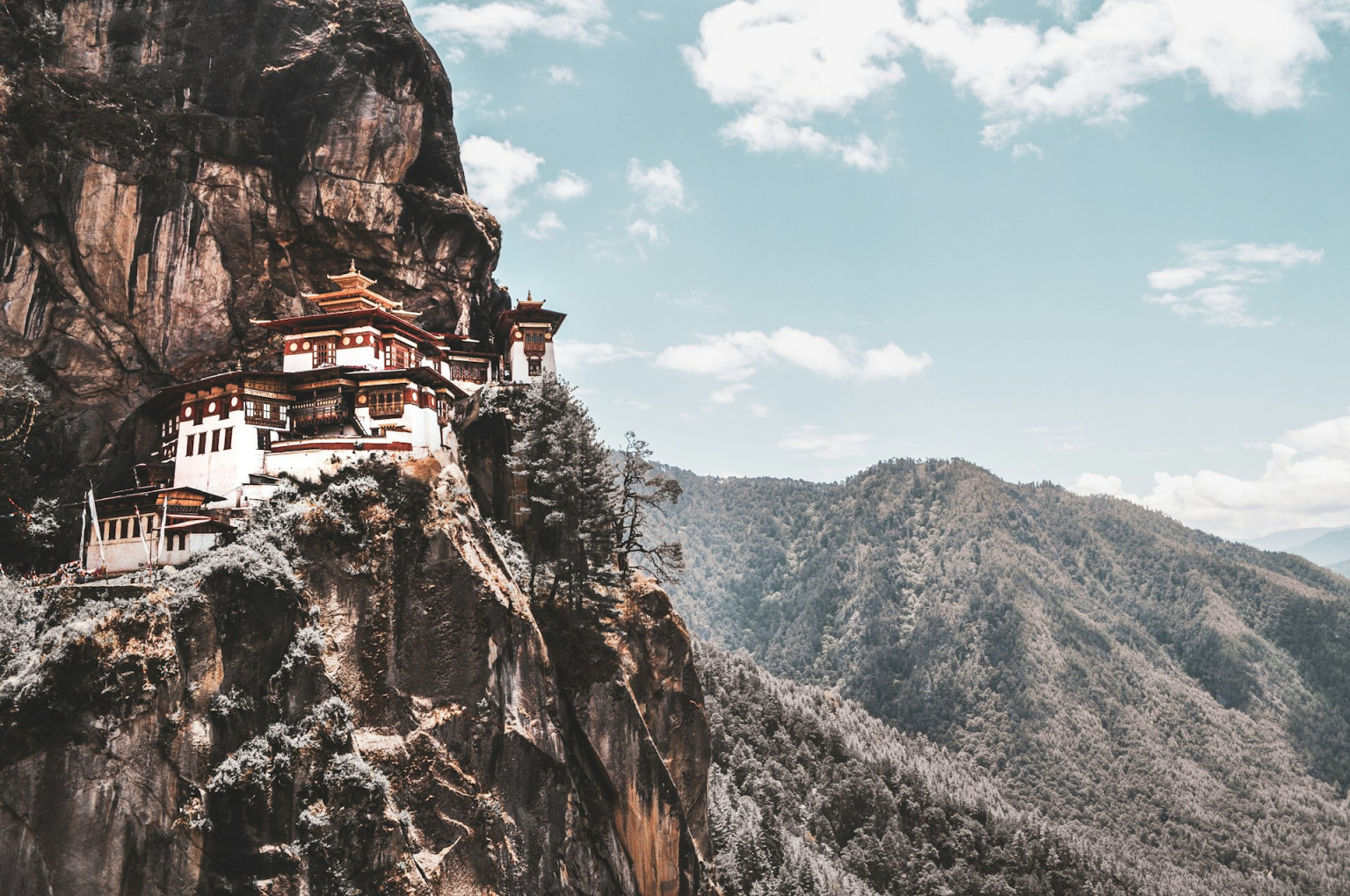 20 Historical Landmarks In Asia You Have To See With Your Own Eyes ...