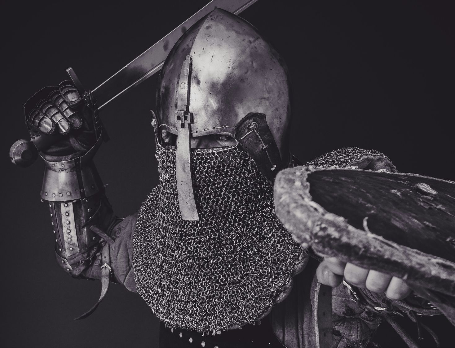 10 Noble Knights Who Defined Chivalry & 10 Infamous Ones Who Betrayed ...