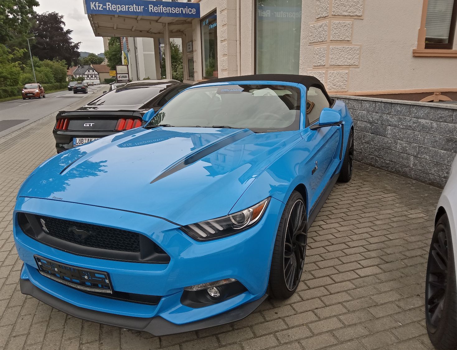 10 Convertibles That Are Easy To Maintain & 10 That Aren't - MotorSearches