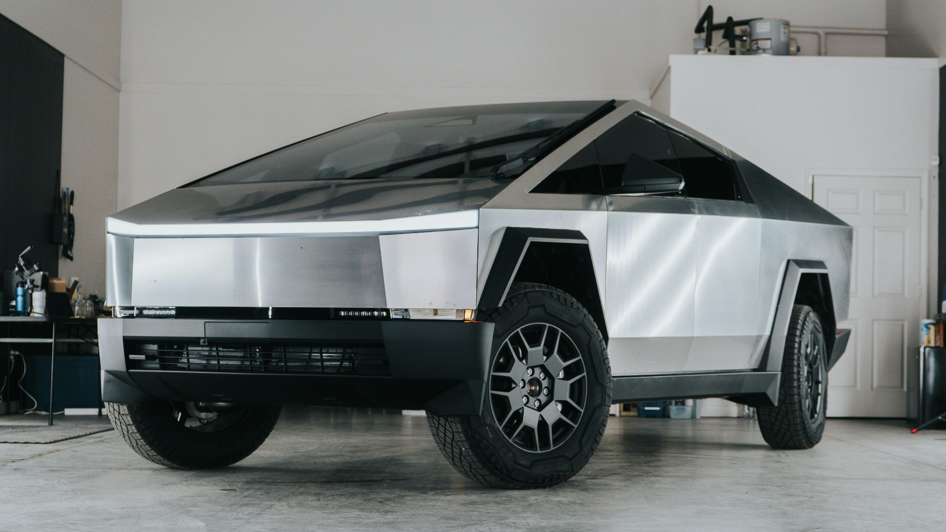 20 Weird-Looking Cars That Are Surprisingly Popular - MotorSearches