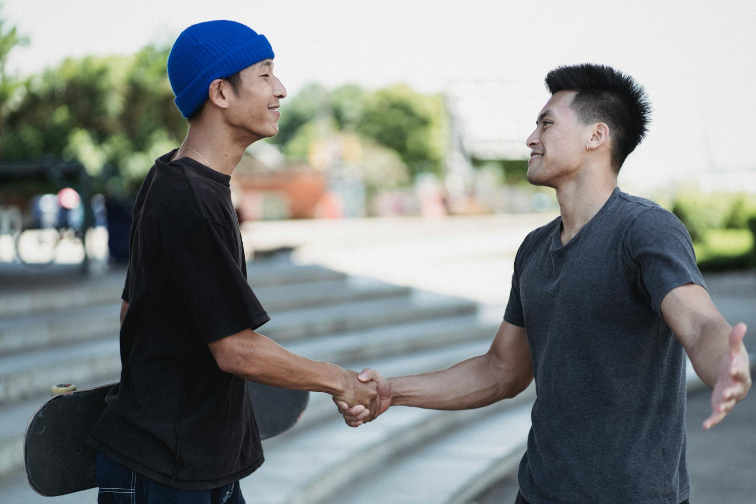 How People Greet Each Other Around The World - RoughMaps