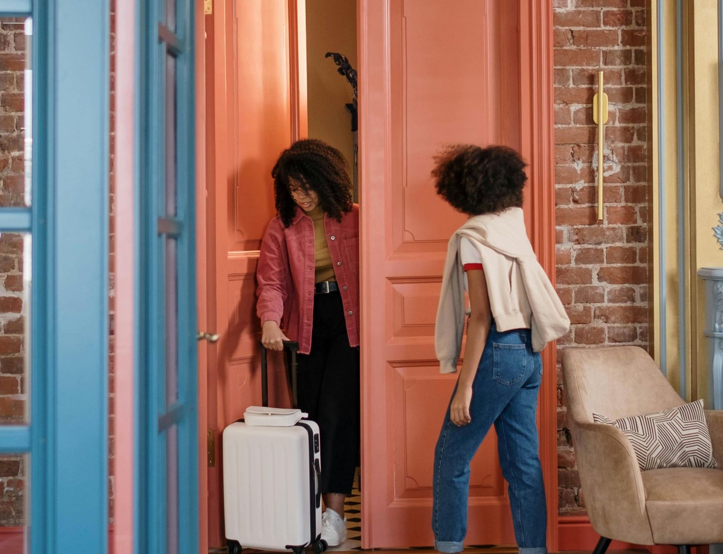 20 Things You Start Doing at Home After One Really Good Trip - RoughMaps
