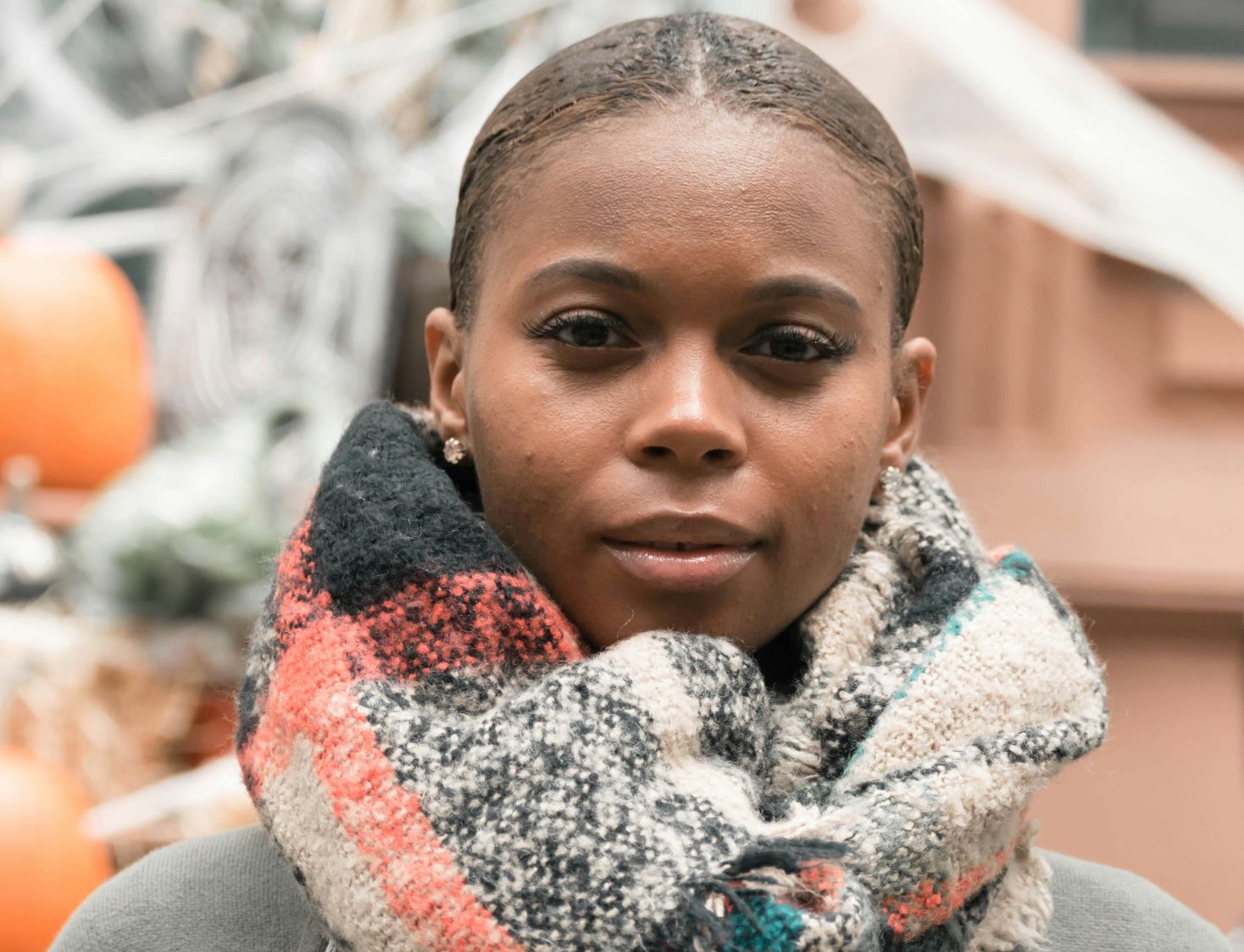 20 Chic Ways To Style Scarves For Any Season - SheFashionable