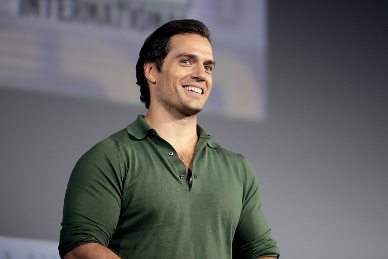 Geeky Characters Played By Surprisingly Good-Looking Actors - TheSavvyGamer