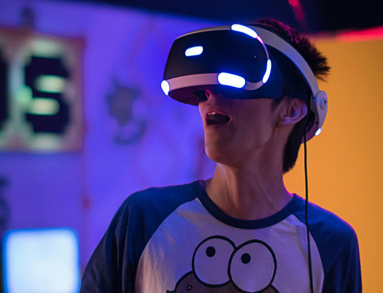 20 Games You Should Play Blindly Without Context - TheSavvyGamer