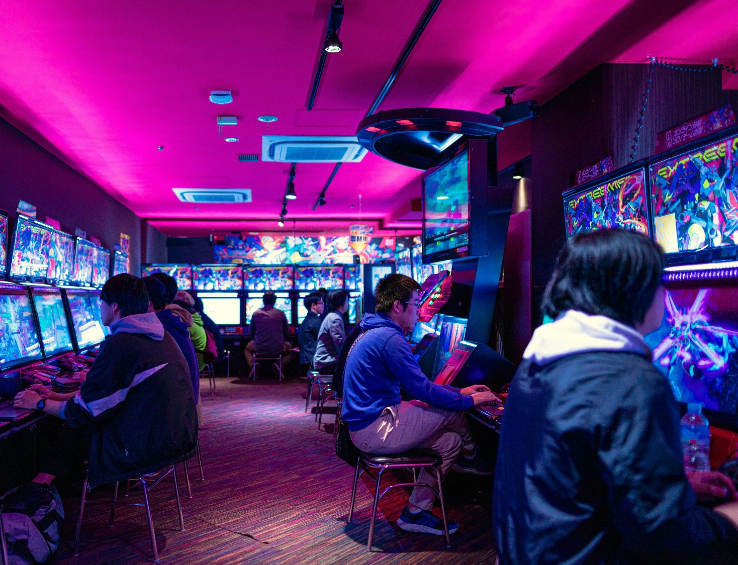20 Iconic Gaming Cafés Around The World - TheSavvyGamer