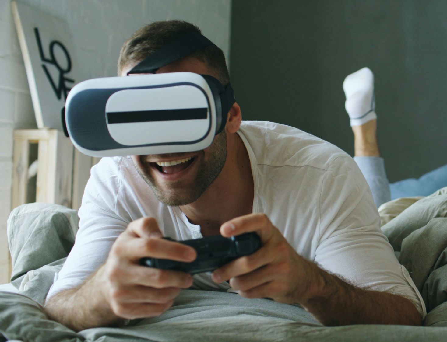 10 Reasons To Love In-Game Cheats & 10 Reasons Not To - TheSavvyGamer