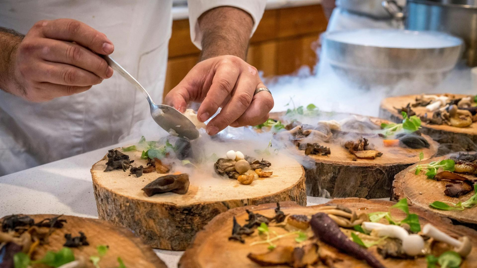 The 10 Michelin Starred Restaurants & Popular Dishes - TheSpicyChefs