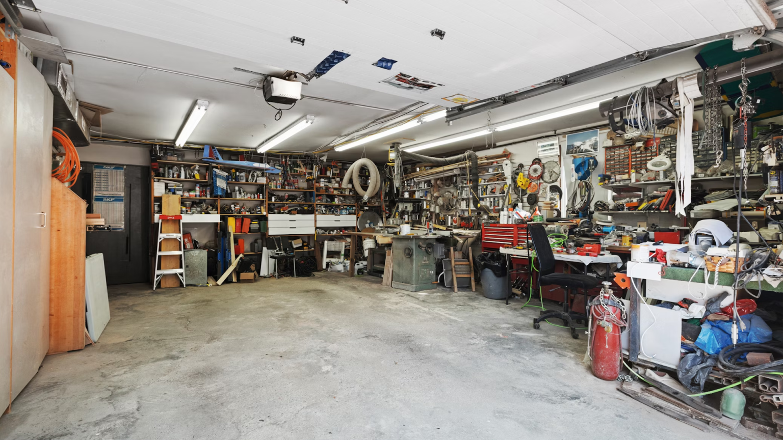 Declutter A Chaotic Garage With These 20 Simple Steps - TheZenParent