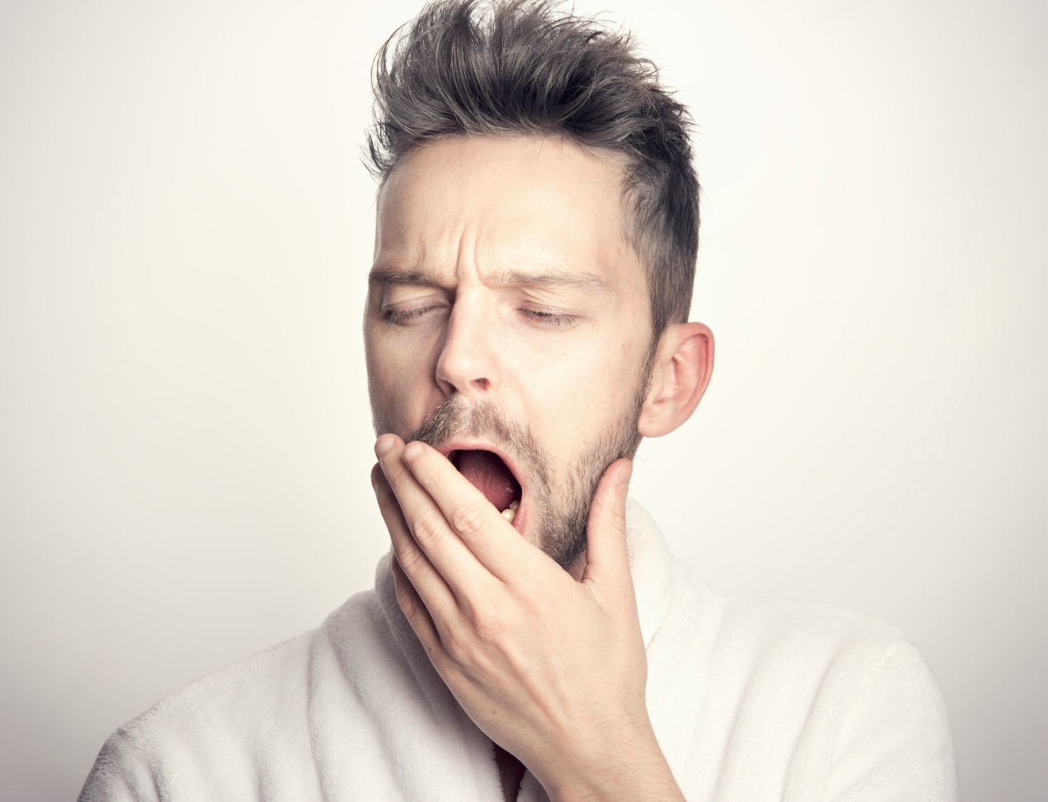 10 Foods That Will Naturally Wake You Up & 10 That Will Put You To ...