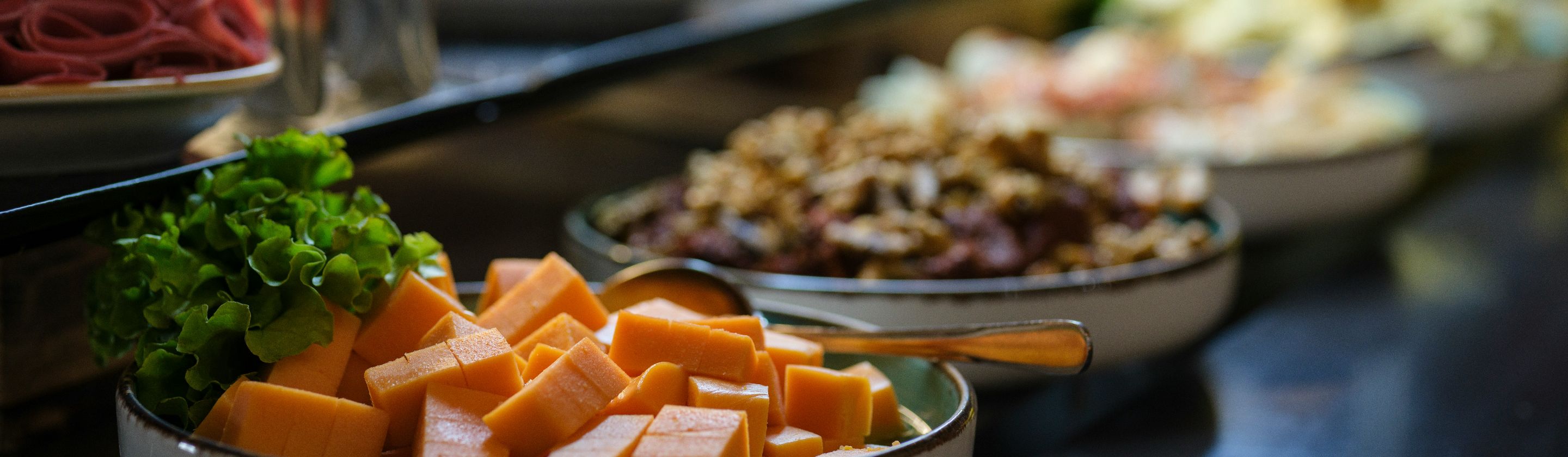 20 Disappointing Foods To Avoid At Any All-You-Can-Eat Buffet ...