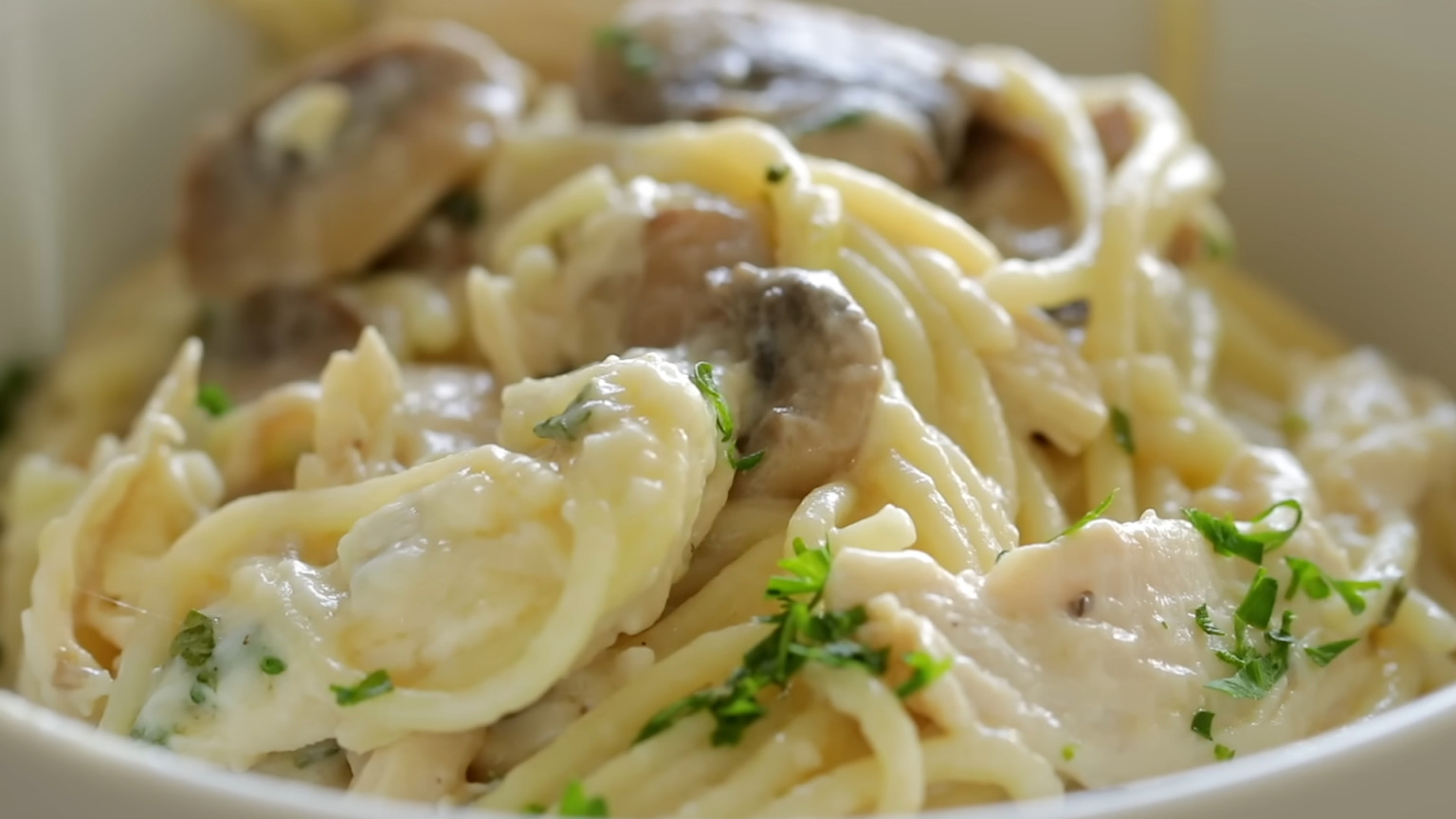 20 Dishes From The '80s That We Should Start Making Again - TheSpicyChefs