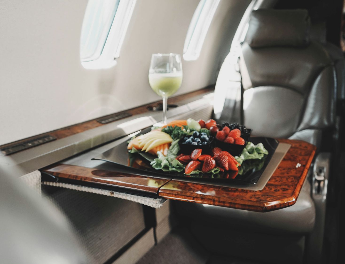 10 Classic Airplane Dishes & 10 Reasons Food Tastes Different Up There ...