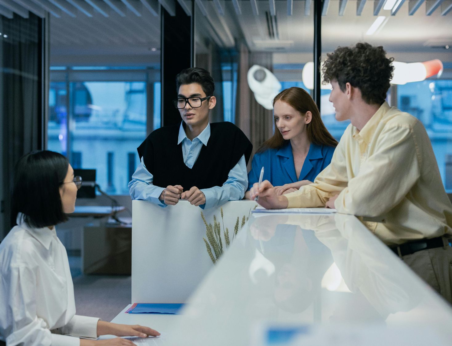 20 Awkward Moments We've All Dealt With At Work - TheZenParent