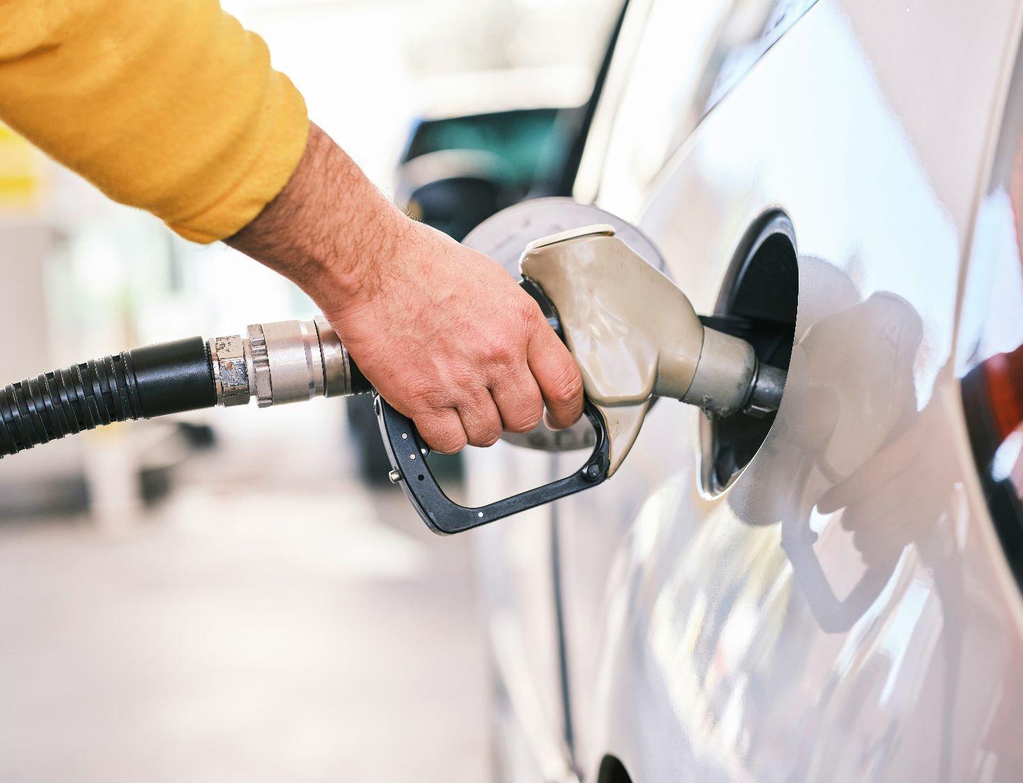 10 American Cities With The Most Expensive Gas & 10 With The Cheapest ...