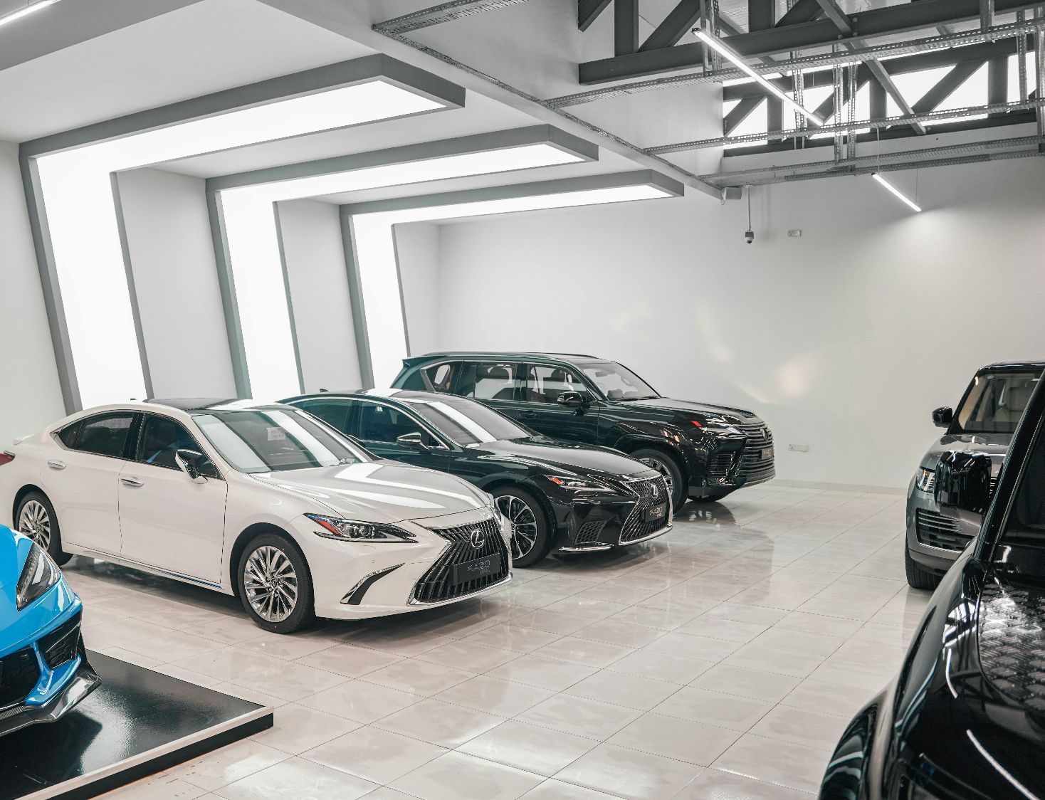 10 Signs You're In A Good Used Car Dealership & 10 Signs Of A Sketchy ...
