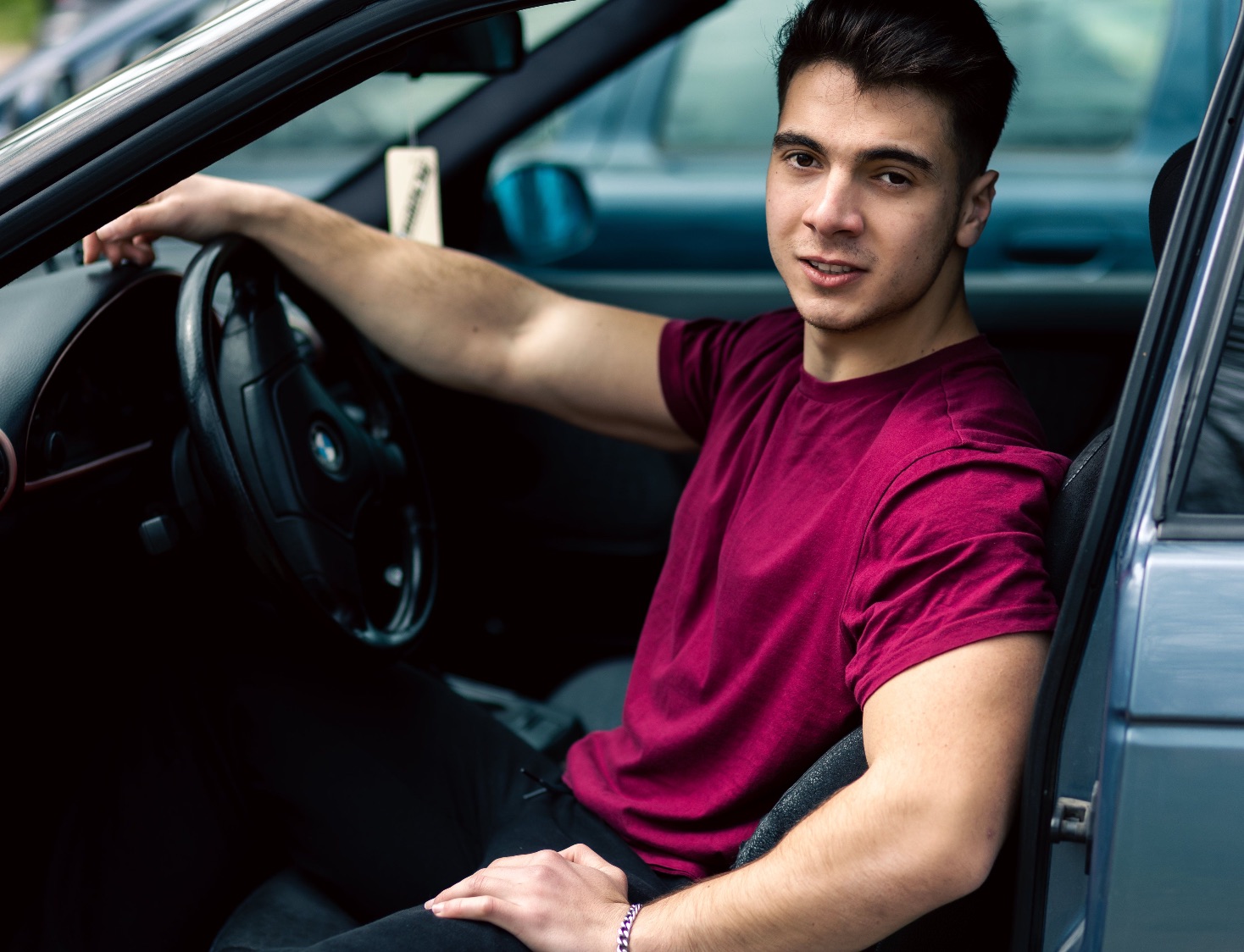 Are Men Really Better at Driving Than Women? - WealthyDriver